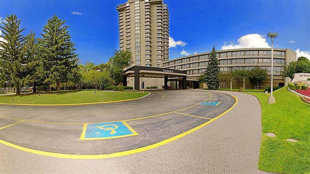 PAN PACIFIC TORONTO HOTEL